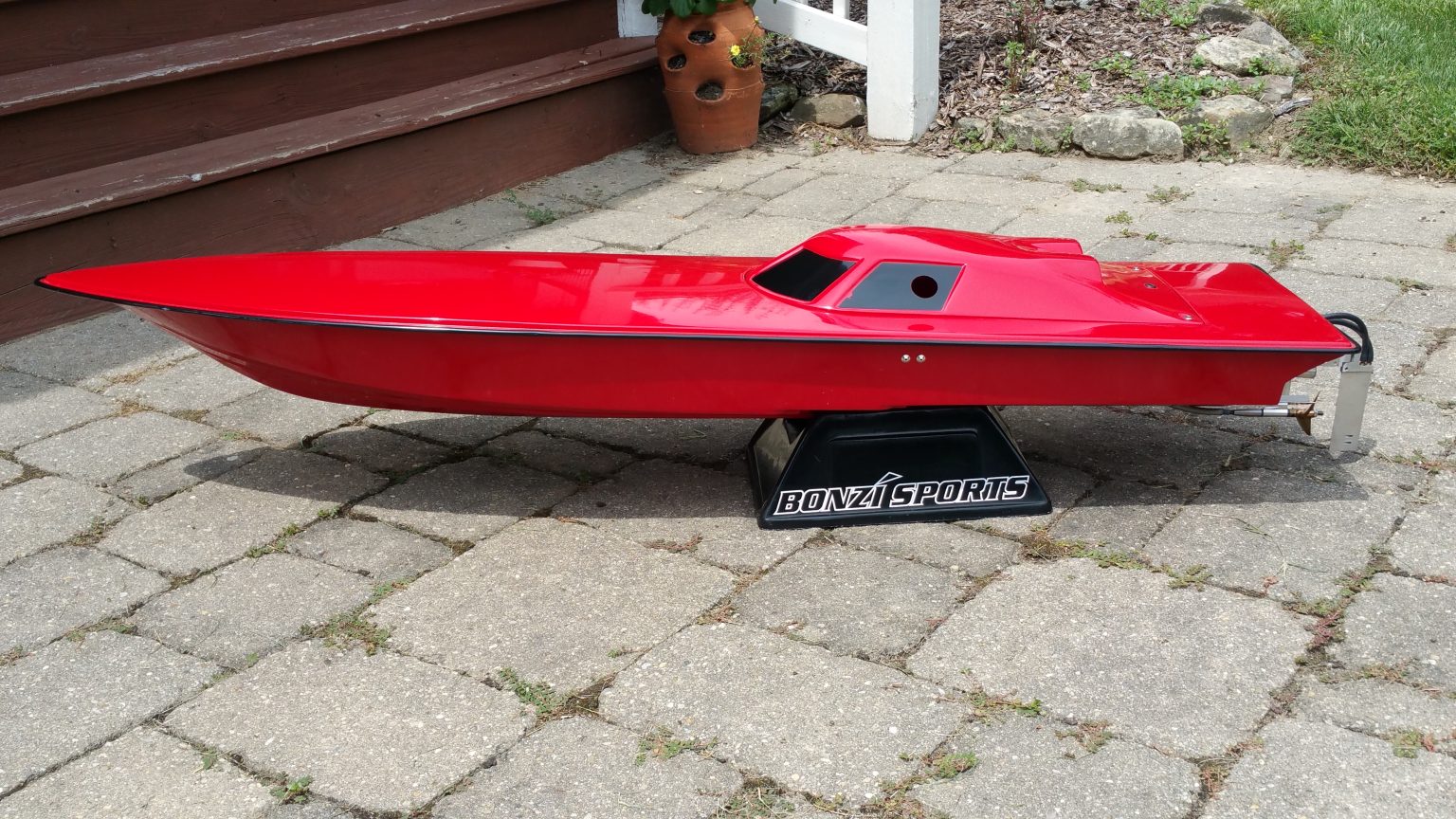 50″ Bonzi RC Boat – Ready to Run - BONZI Sports Inc